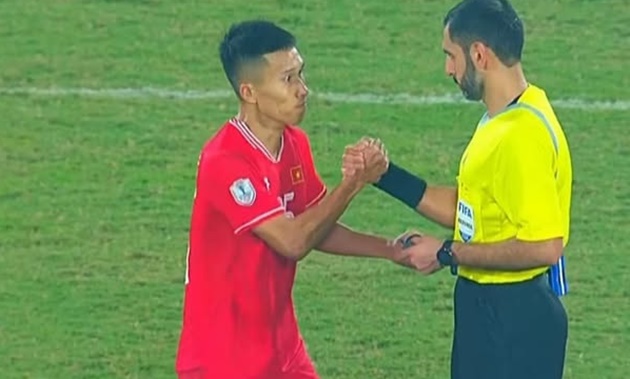 Khoảnh khắc hài hước của Doãn Ngọc Tân sau khi Việt Nam thắng Thái Lan 2-1