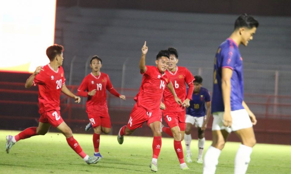 Trọng tài từ chối bàn thắng phút bù giờ, U19 Việt Nam gây thất vọng ngày ra quân giải ĐNÁ