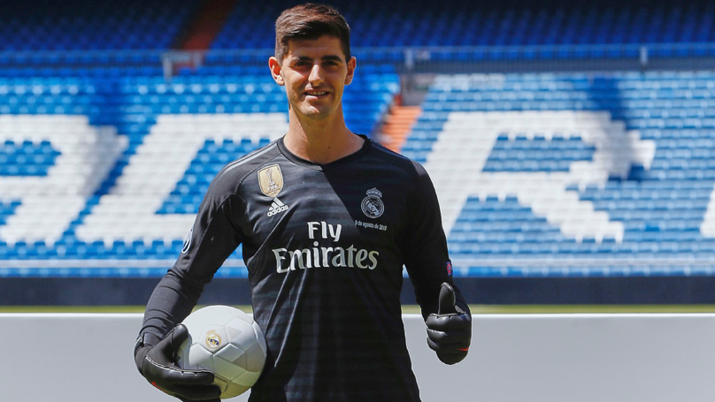 Thibaut Courtois nhận số áo lạ ở Real Madrid