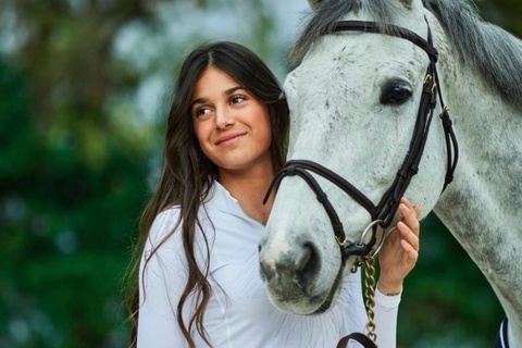 Chân dung bạn gái Ferran Torres là con gái cưng của HLV Enrique