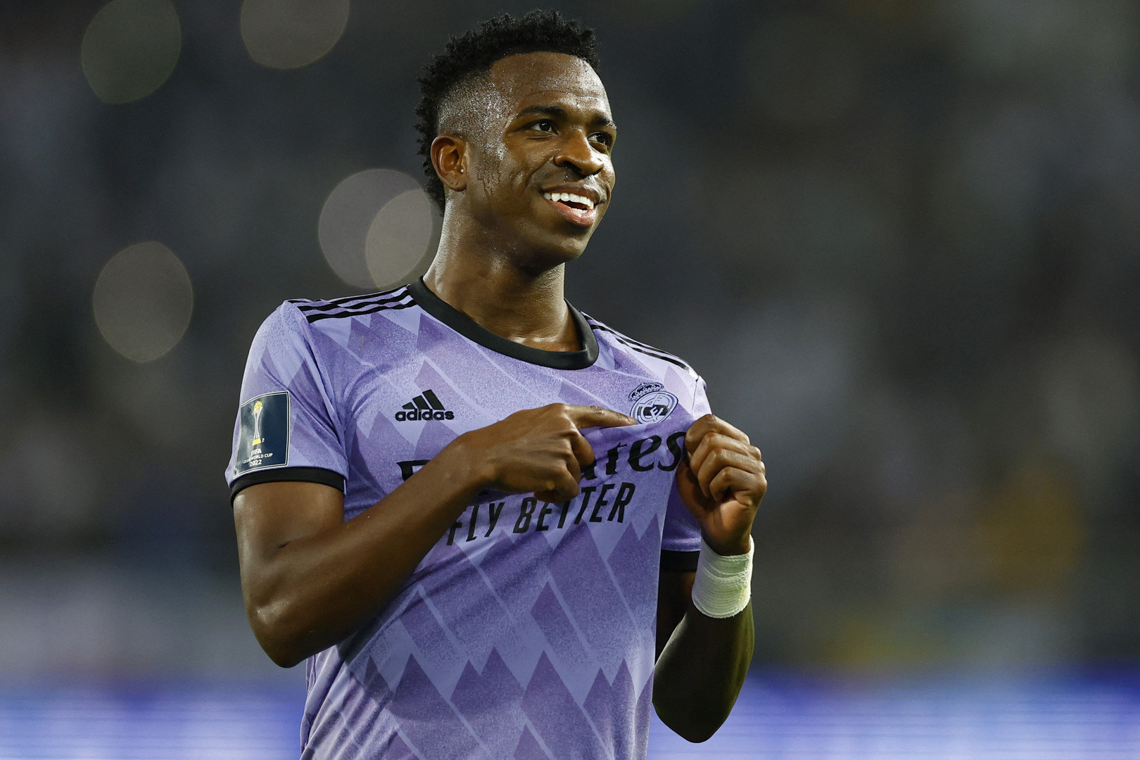 Real Madrid vào chung kết Cúp thế giới: Nụ cười Vinicius
