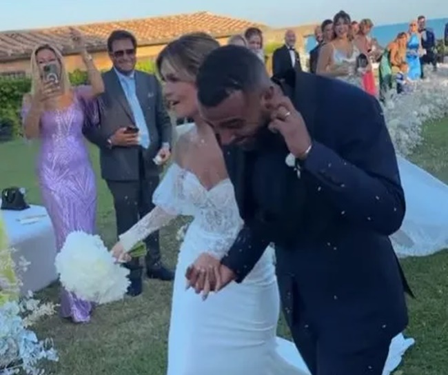 Ashley Cole tổ chức đám cưới xa hoa tại Italia