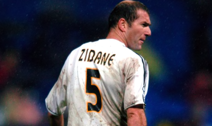 Vì sao Zinedine Zidane khoác áo số 5 ở Real Madrid