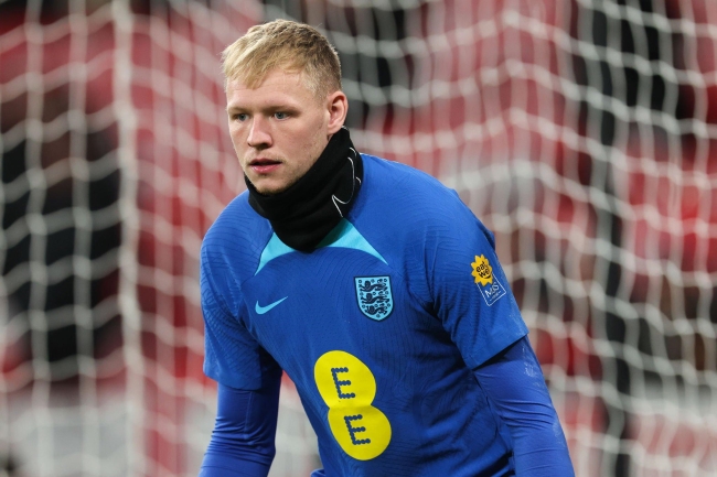 Ramsdale gửi lời thách thức