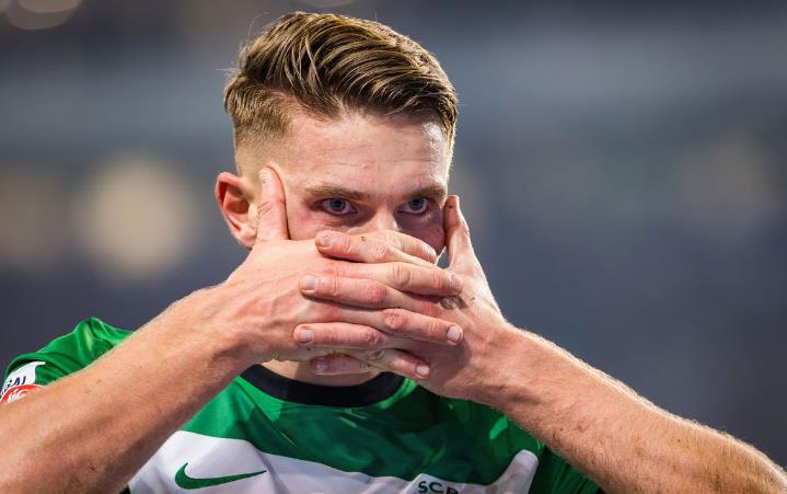 Chân sút ghi 17 bàn gửi thông điệp đến Arsenal, Chelsea