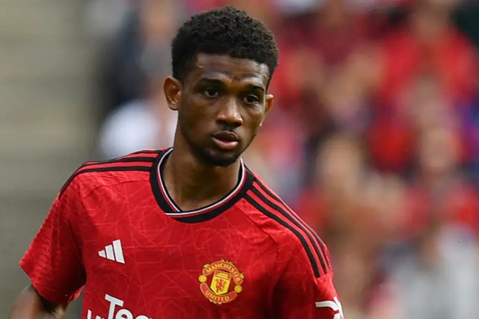 Xóa hết ảnh về M.U, Amad Diallo gửi lời nhắn đến người hâm mộ