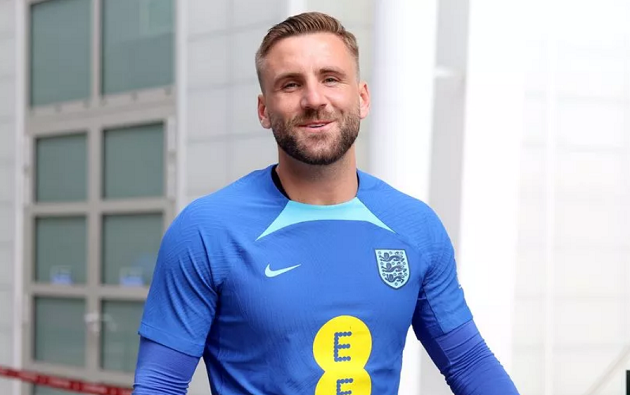 Dính chấn thương, Luke Shaw vẫn hưởng đặc quyền