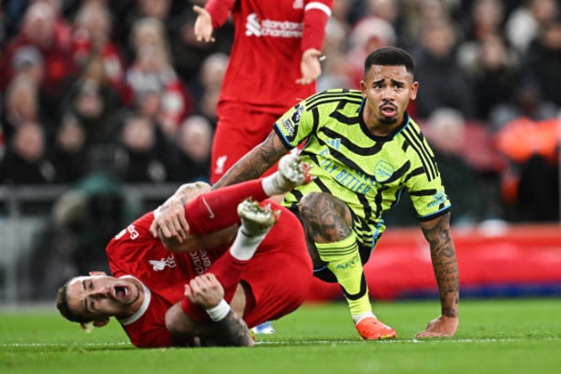 Gabriel Jesus thừa nhận đẳng cấp khác biệt của Liverpool và Manchester City
