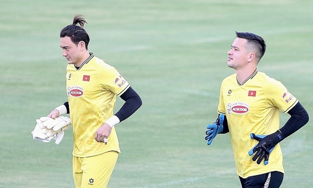 Khi Nguyễn Filip thất thế hơn Đặng Văn Lâm