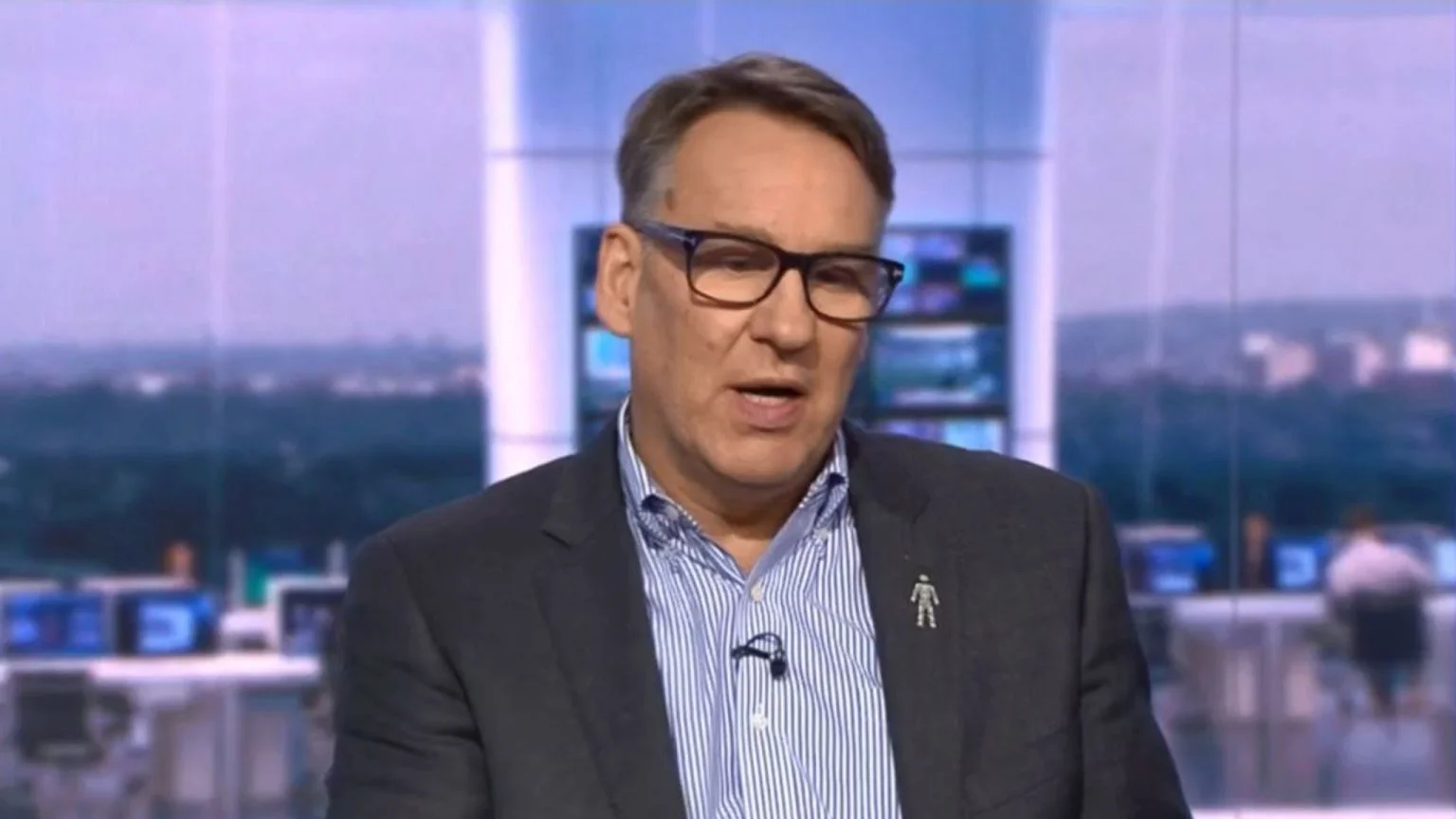 Merson chọn huyền thoại Arsenal vĩ đại nhất lịch sử EPL, không phải Henry