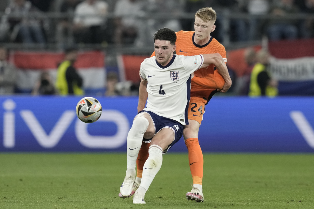 Declan Rice gửi thông điệp đến Rodri