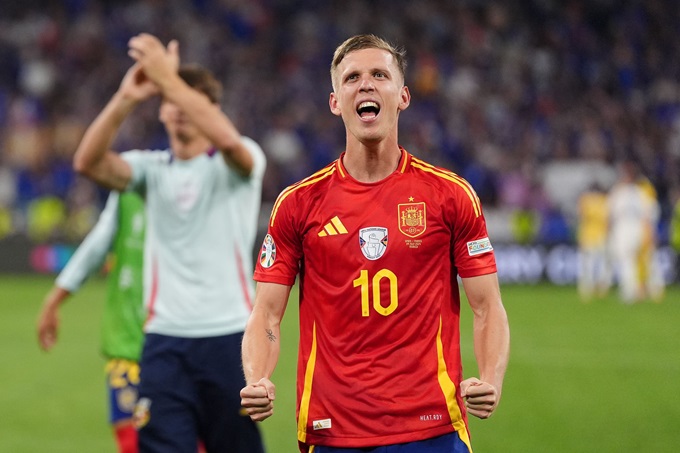 XONG! Vụ Dani Olmo - Man City được định đoạt