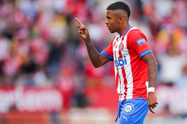 Với Savio, Man City đã làm được điều Man United không thể