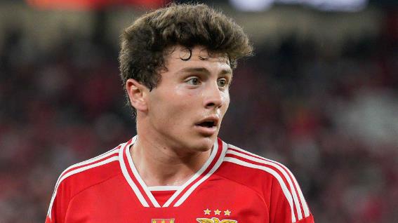 Chuyển nhượng sáng 1/8: PSG đón Neves; Galatasaray hỏi mua McTominay