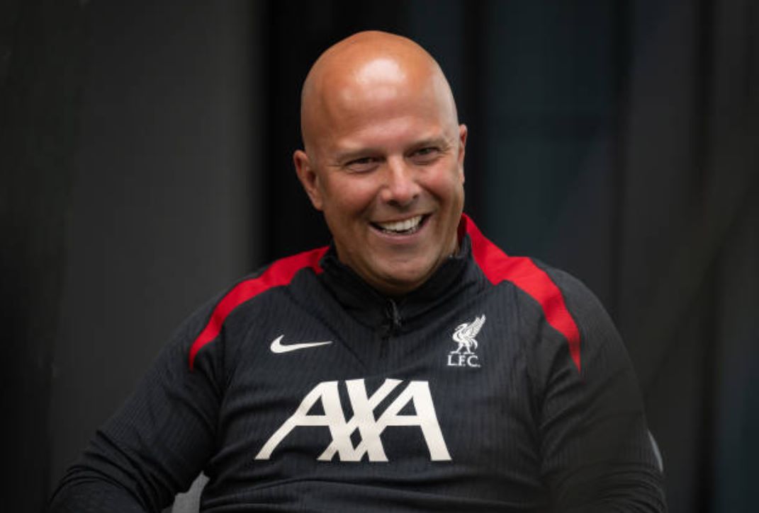 Arne Slot nói thẳng yếu tố làm nên khác biệt giữa Liverpool và M.U