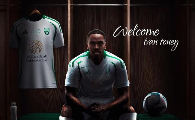 Ivan Toney và 4 ngôi sao bất ngờ chia tay bóng đá đỉnh cao