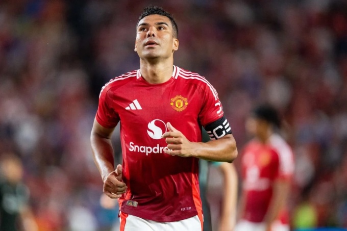 Đến lúc Man Utd tàn nhẫn với Casemiro và những người thừa khác