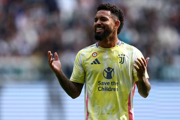 Douglas Luiz: Từ bản hợp đồng trong mơ đến nỗi thất vọng của Juventus