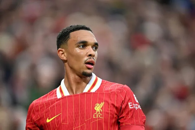 Liverpool ra quyết định cho Alexander-Arnold
