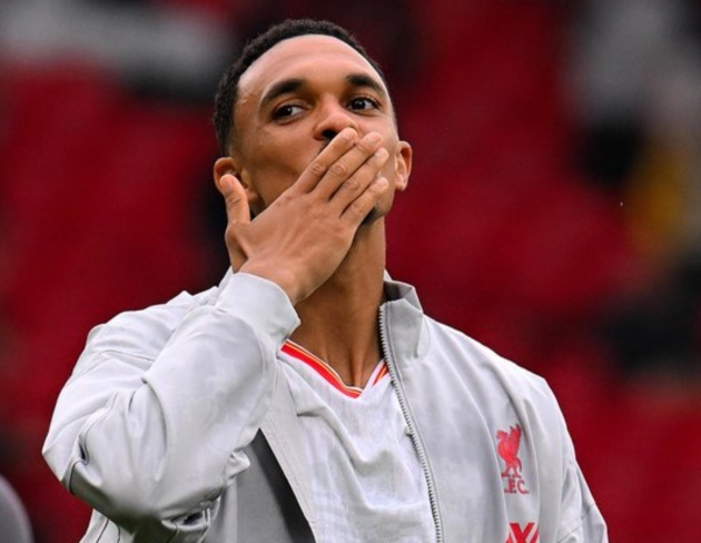 Alexander-Arnold có nên từ chối lời mời gọi của Real Madrid?