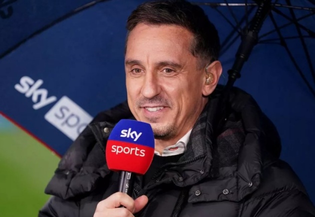 Arsenal hay Liverpool? Neville phân tích cuộc đua vô địch Premier League