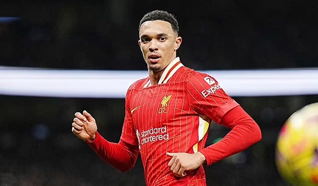 Slot bình thản trước sự quan tâm của Real với Alexander-Arnold