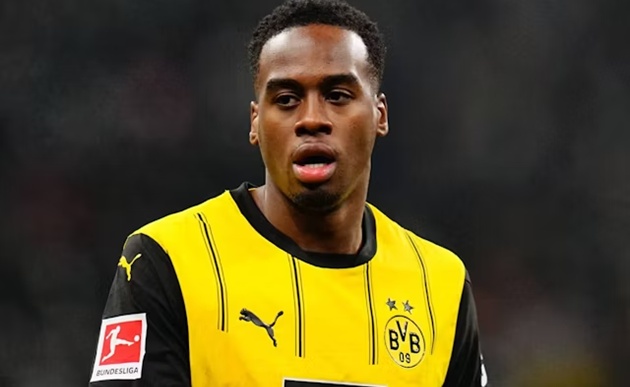 Sao trẻ Dortmund tính rời CLB, Chelsea và Arsenal tranh chữ ký