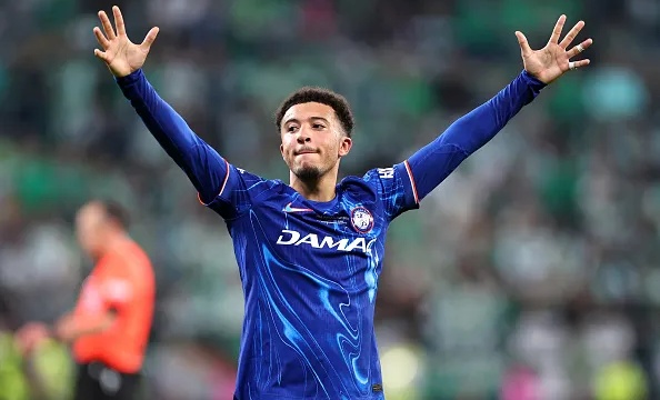 Sau chức vô địch C3, Joe Cole khuyên Chelsea mua Sancho vĩnh viễn