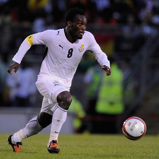 Essien đổi số áo vì mê tín