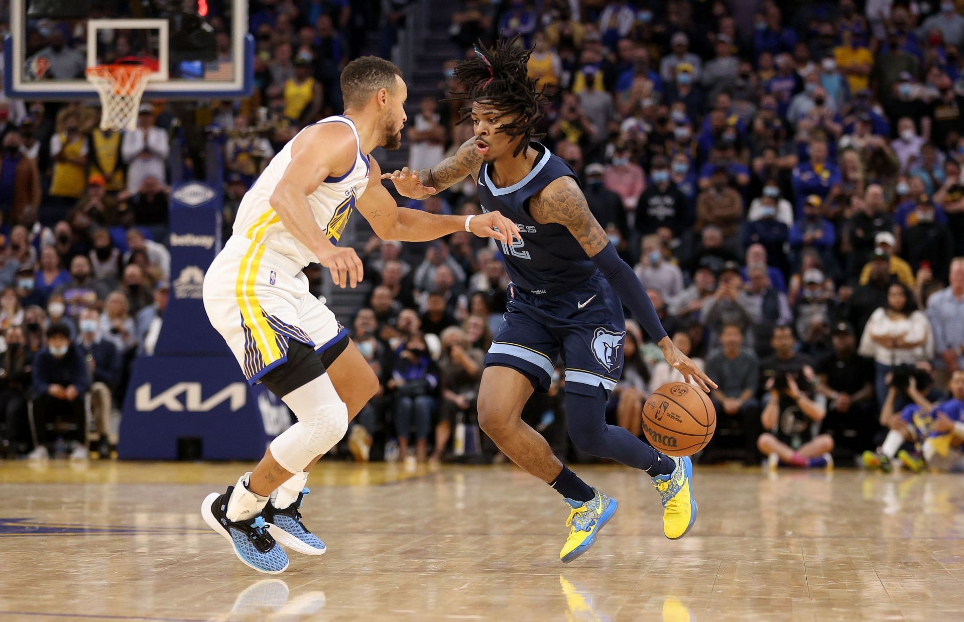 Lịch thi đấu NBA 24/12: GSW gặp thách thức, bước đường nào cho Lakers?