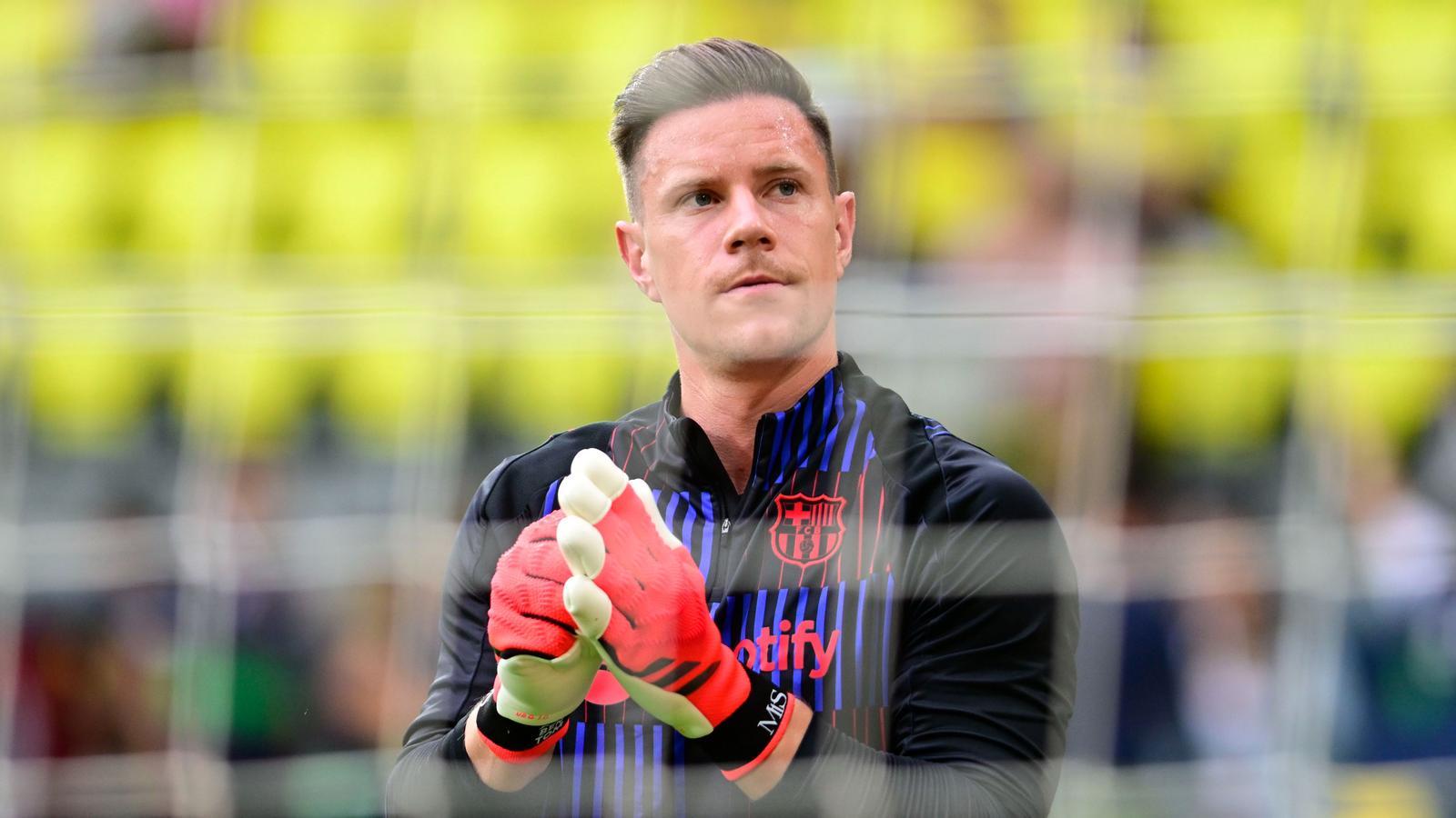 Barcelona chuẩn bị thay thế Ter Stegen bằng Joan Garcia để cải tổ khung gỗ