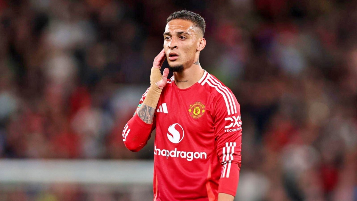 Man Utd tính đổi Antony lấy Johnny Cardoso