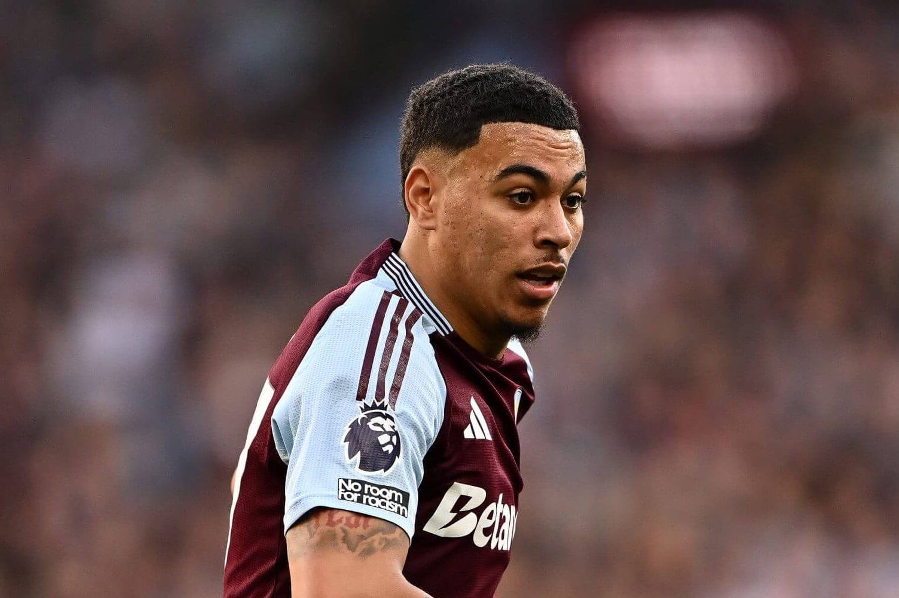 Aston Villa lo ngại Arsenal mua Morgan Rogers