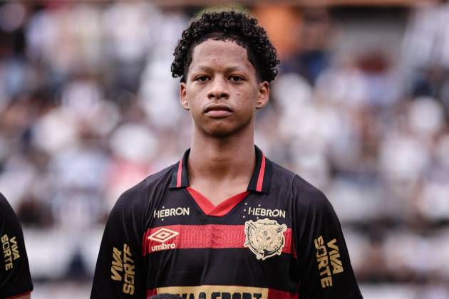 Barcelona sắp chiêu mộ sao trẻ Ze Lucas tài năng từ Brazil