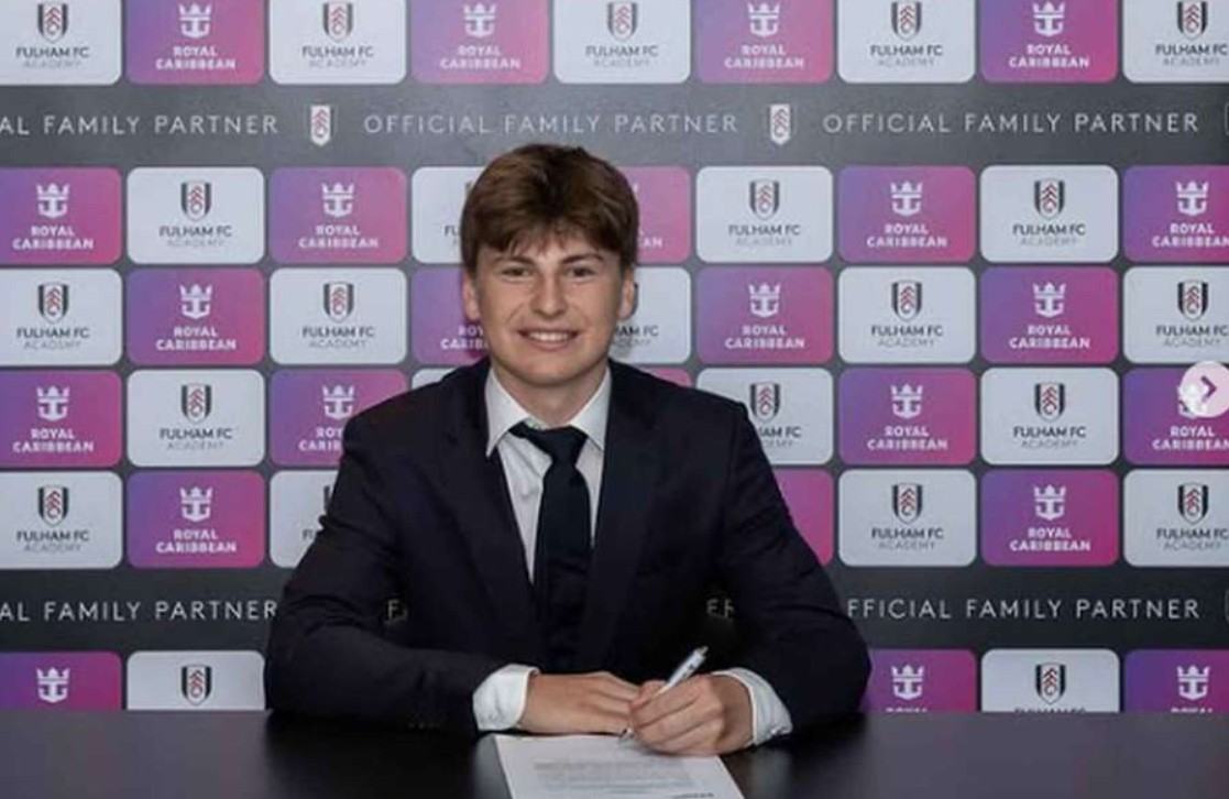 Con trai Petr Cech chọn Fulham thay vì Chelsea hay Arsenal