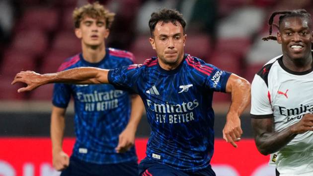 Bukayo Saka tỏa sáng nhưng Arsenal bất ngờ thua Milan trên loạt sút ...