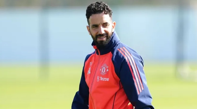 HLV Ruben Amorim hài lòng với lực lượng Man United