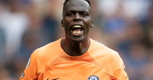 Chelsea sẵn sàng lắng nghe những lời đề nghị cho Mendy