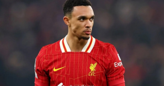 Khả năng chuyền bóng của Trent Alexander-Arnold có vẻ còn gượng gạo