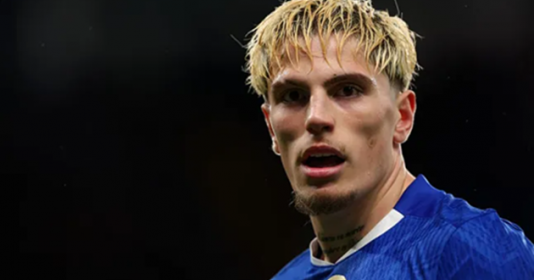 Neville chê Garnacho vụn vỡ khi Chelsea thắng ngược