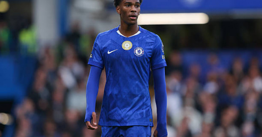 Chelsea đón tín hiệu tích cực từ hàng thủ với sự nổi bật của Josh Acheampong