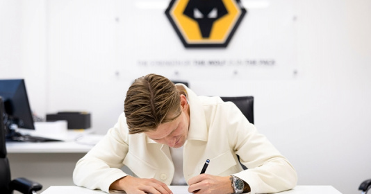David Moller Wolfe gia nhập Wolves, tăng sức mạnh hàng thủ